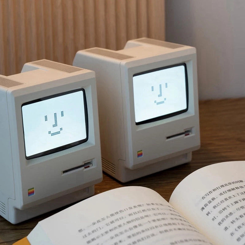 Maclock-Retro 1984 Mac Pixel Art